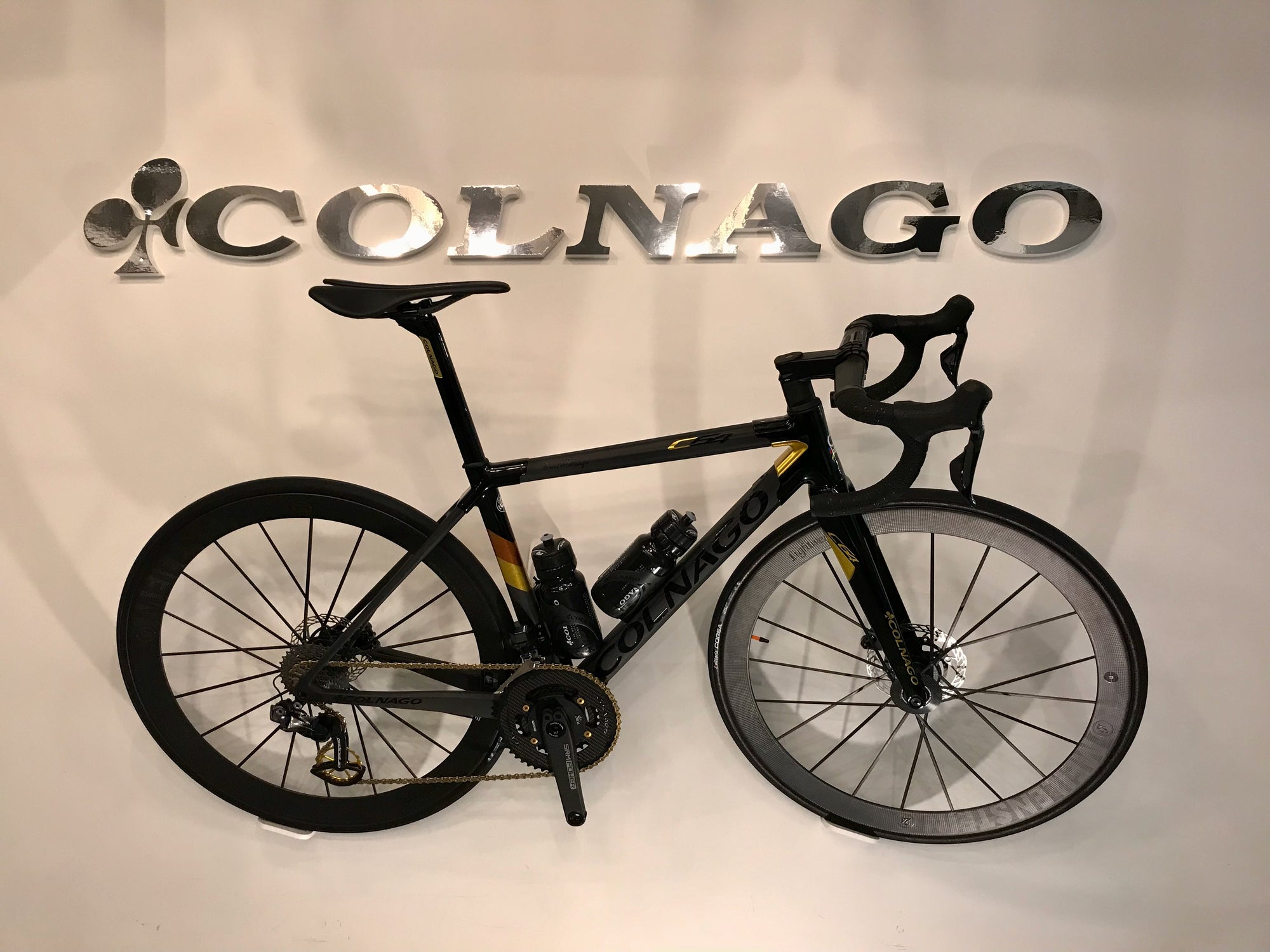 Colnago | TCR Sport Lab